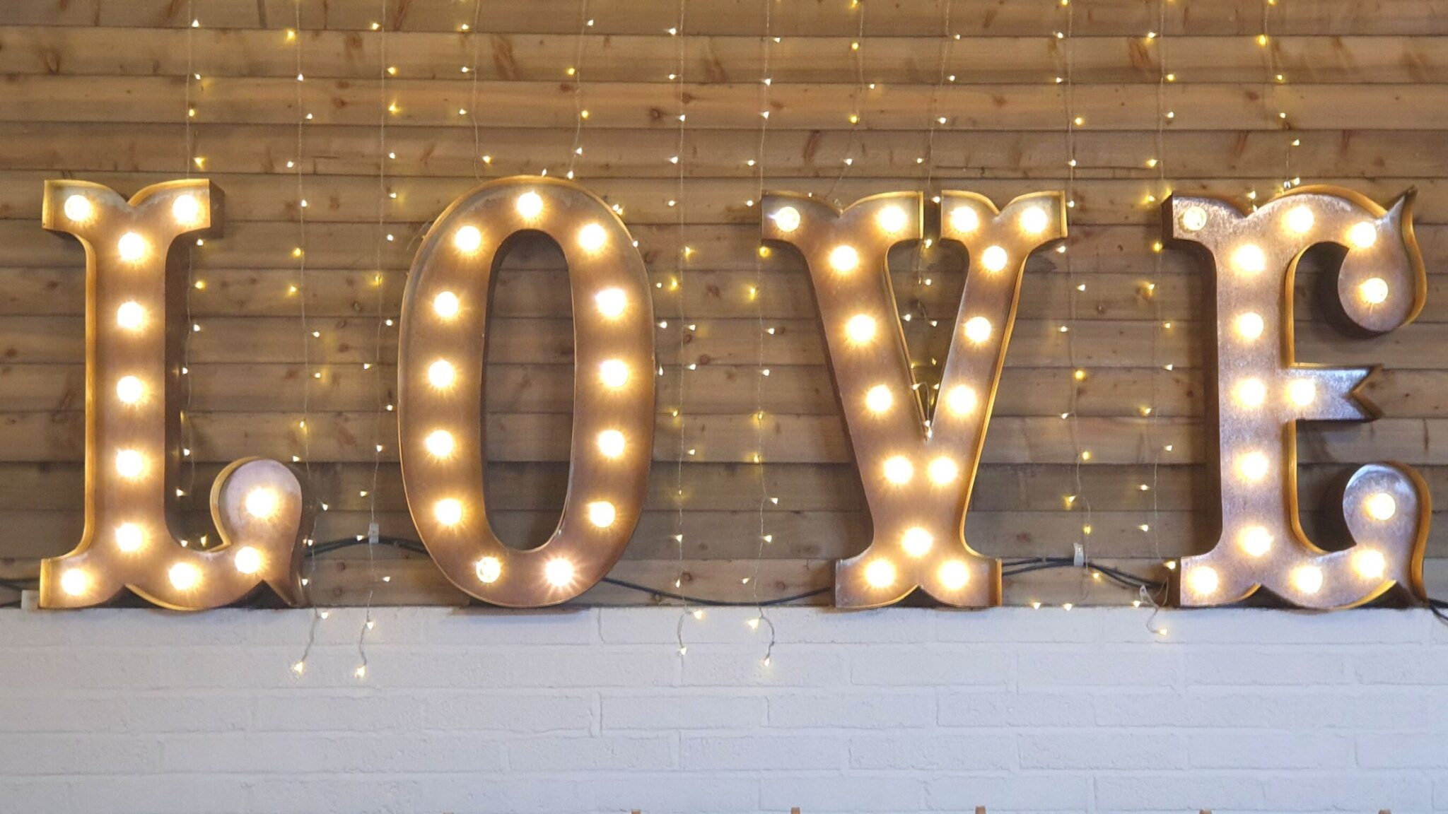 Exmouth Country Lodge, Exmouth Wedding Venue - Ruth Douglas